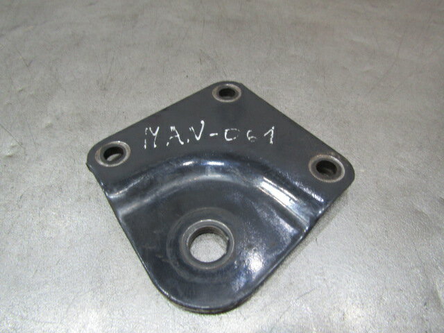 Кронштейн рессоры передний левый MAN TGA, TGS, TGX