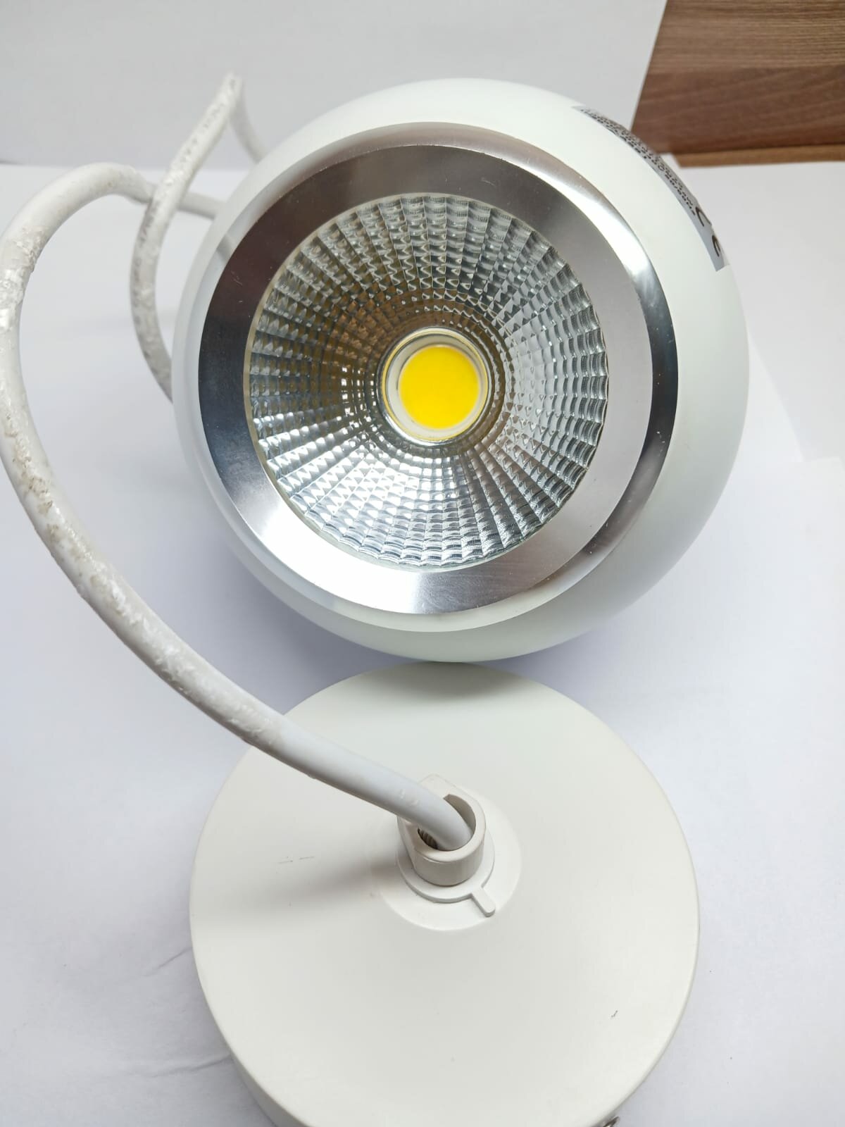 Светильник шар подвесной L11220-10, светодиодный, мощность 10Вт, 4000К