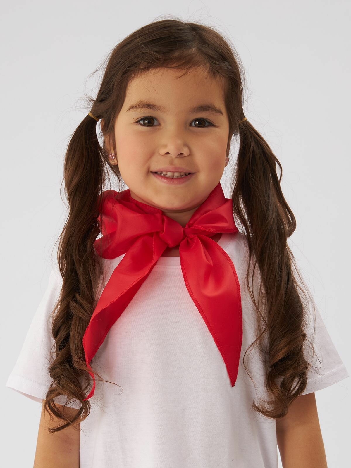 Карнавальный детский галстук красный: яркий акцент для праздничного образа