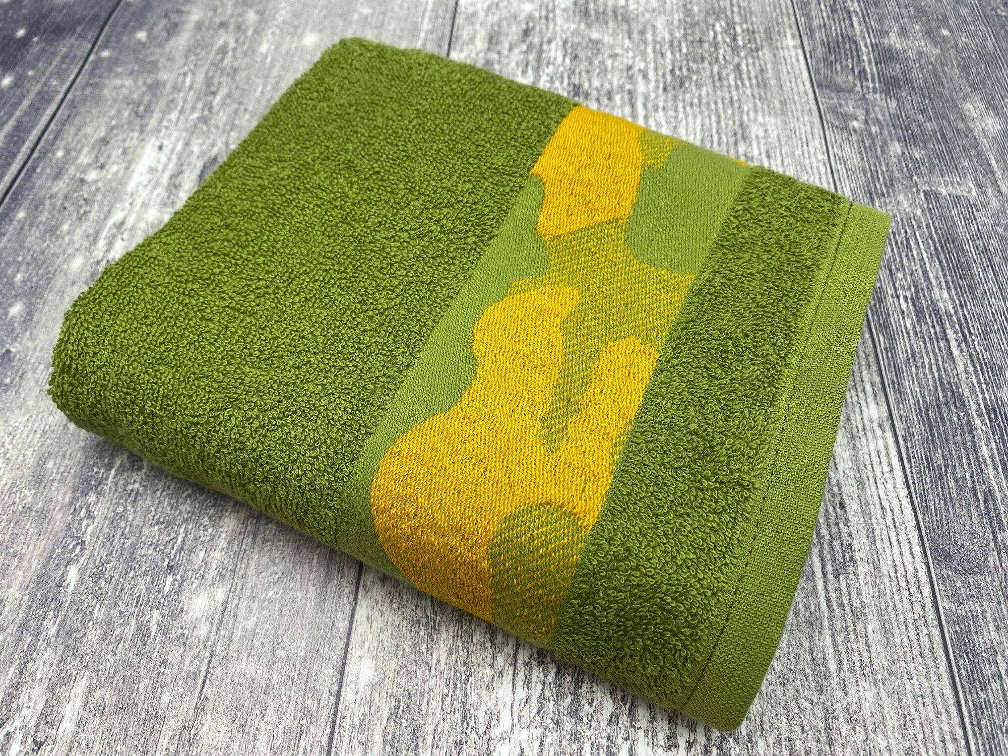 Полотенце махровое для рук, для лица, для ног в подарок мужчине на 23 февраля Зеленое, Камуфляж 50*80 см 350/м2