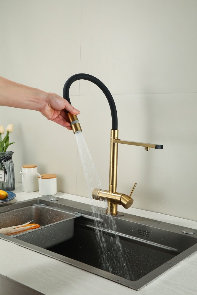 Смеситель для кухни с фильтром для питьевой воды Hansen HL15089-D матовое золото/черный с гибким изливом, магнитный