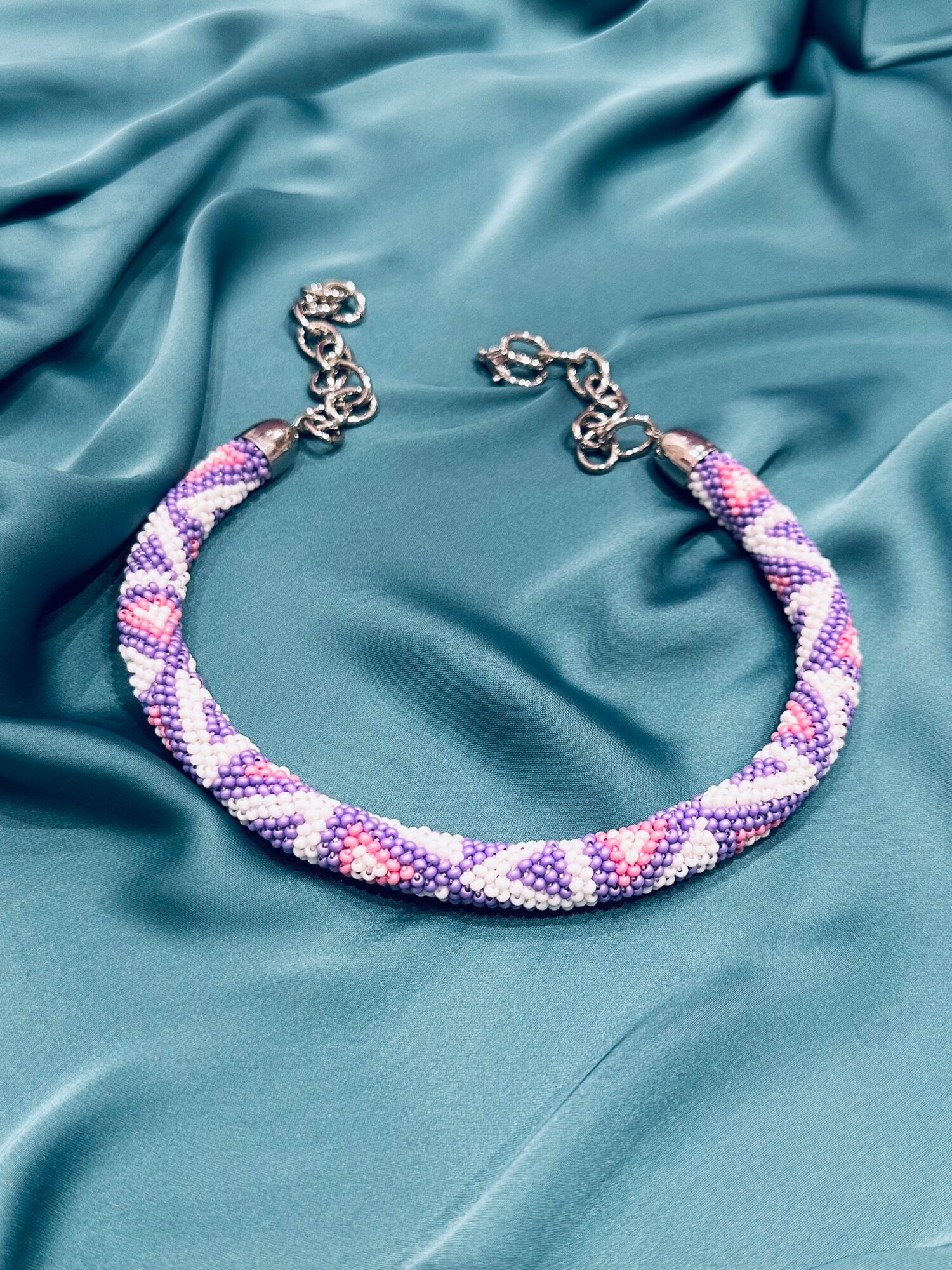 Колье, бисер