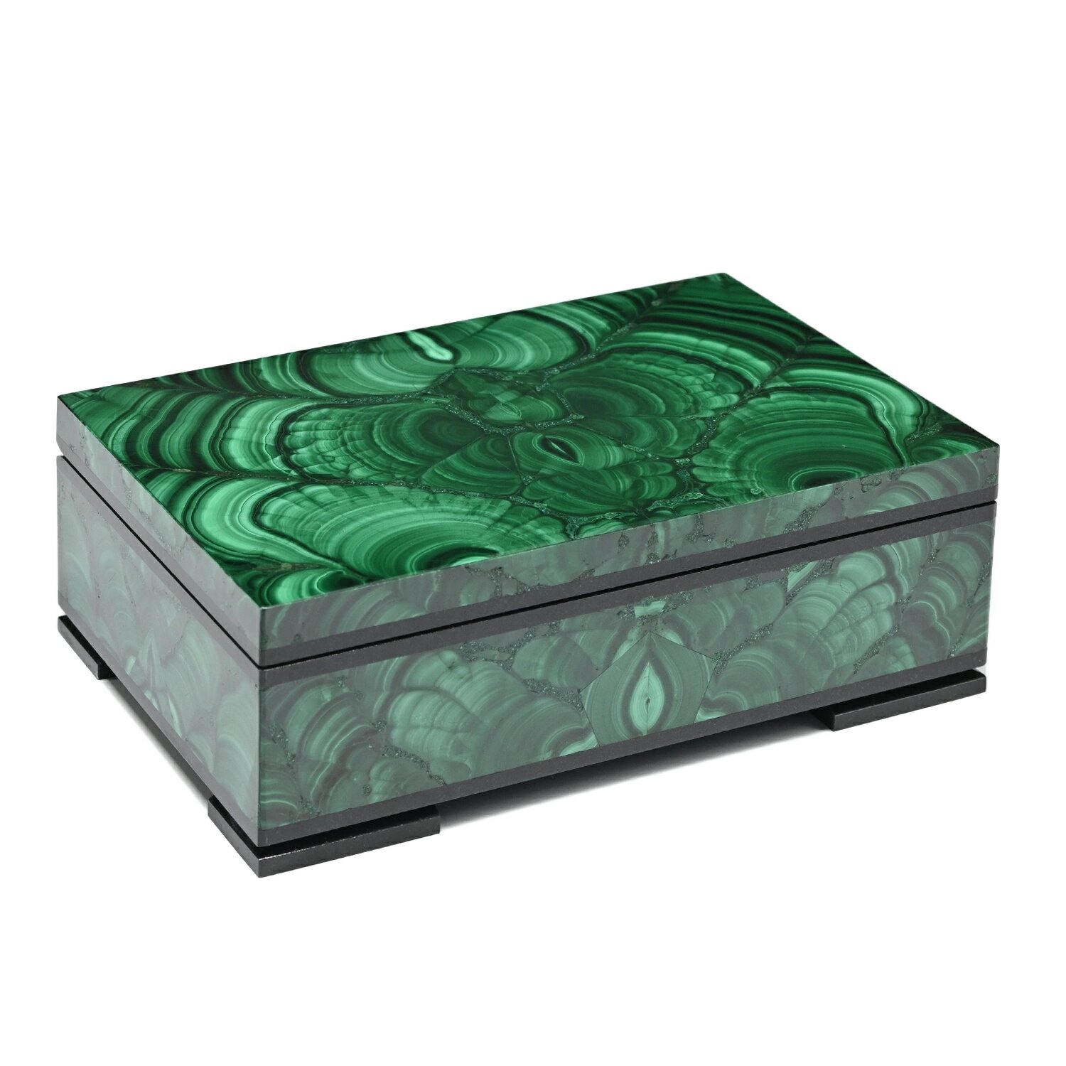 Шкатулка из малахита 140*90*50мм .