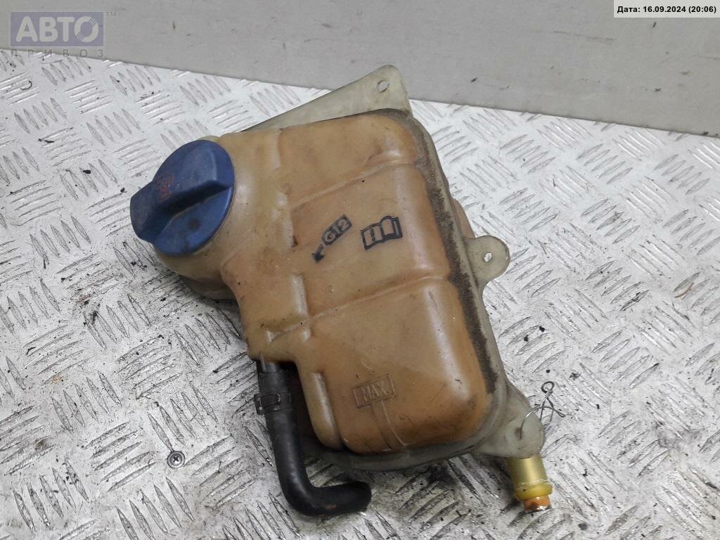 Бачок расширительный Volkswagen Passat B5