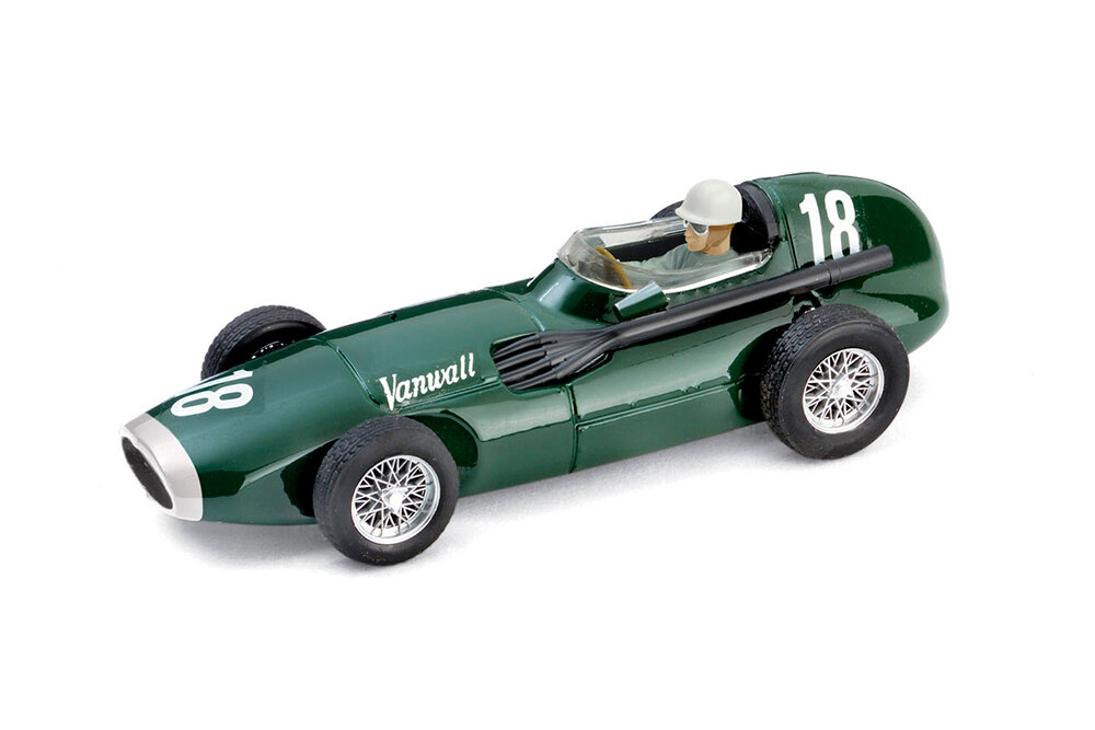Модель коллекционная BRUMM Vanwall VW5 winner gp grande bretagne 1957 with driver stirling moss/tony brooks #18