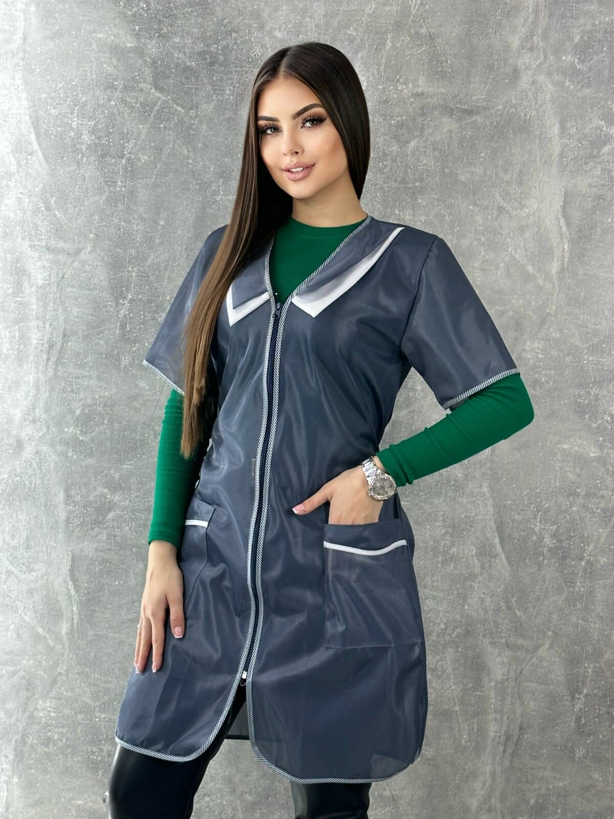 Халат рабочий женский Умница с рукавом. Сарафан парикмахерский, фартук универсальный подходит для продавцов, уборщиц, поваров, флористов и парикмахеров