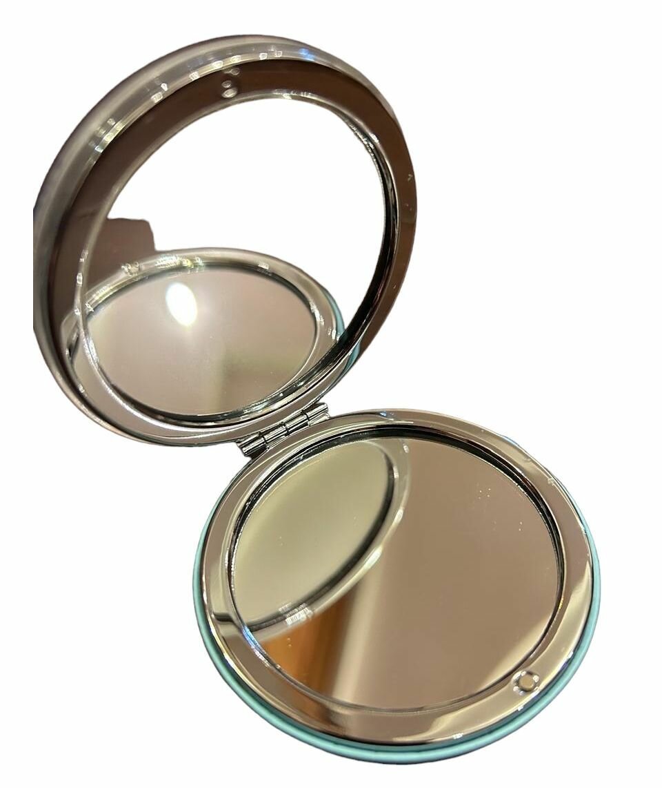 Зеркало косметическое раскладное с увеличением , в сумочку.