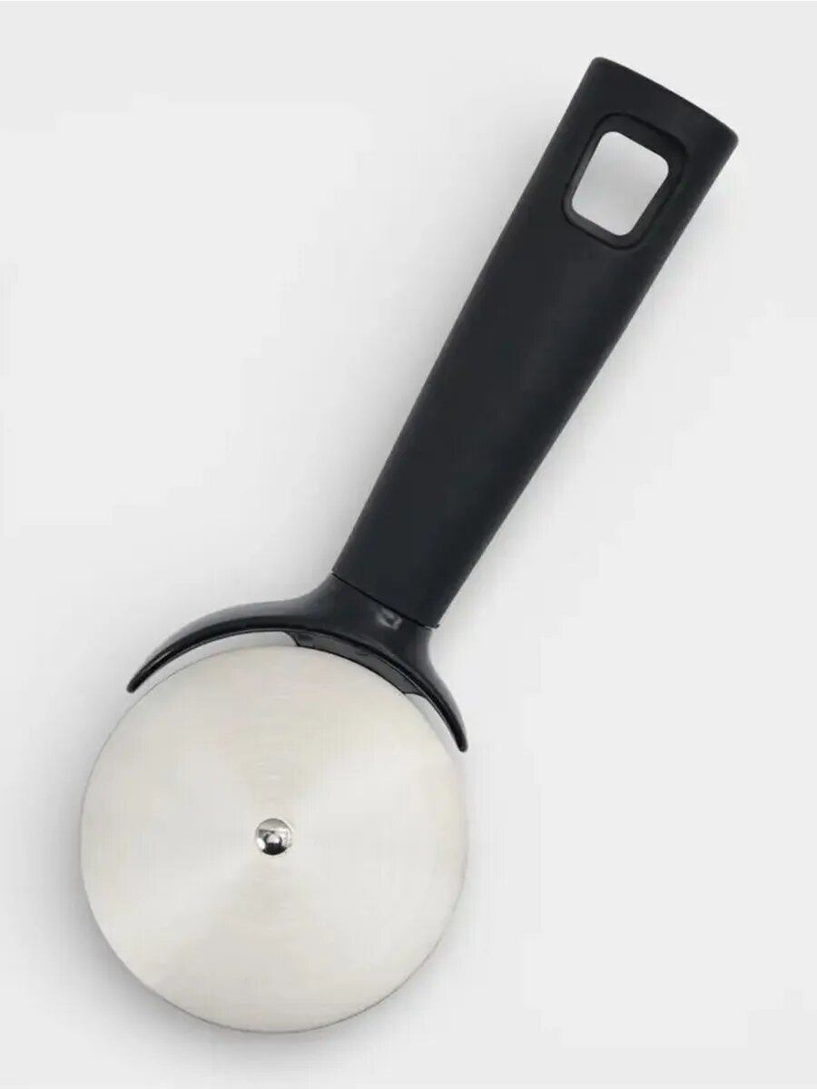 Удобный нож для пиццы с прочной сталью