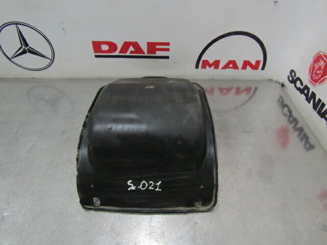 Крышка блока управления мочевиной Scania P, G, R, есть трещина