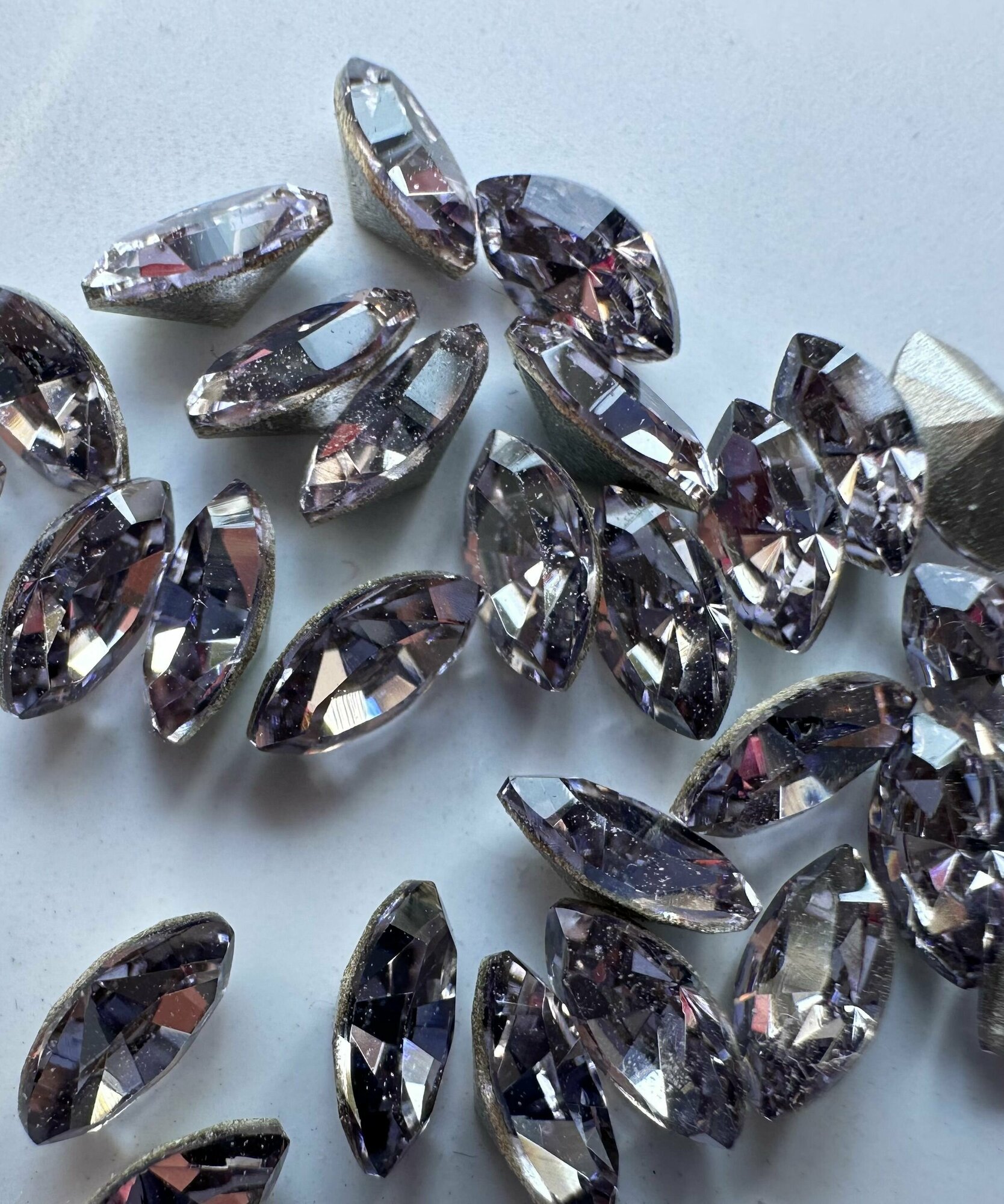 Swarovski ювелирные кристаллы 4228 15 x 7 mm Smoky Mauve F ( 7штук)