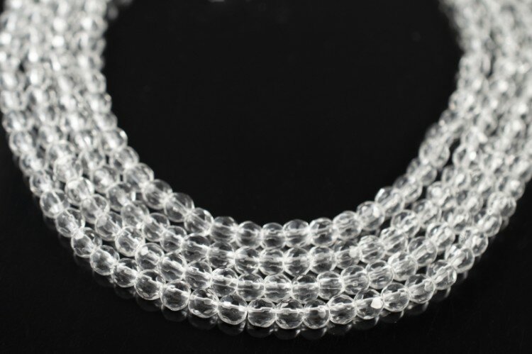 Бусина стеклянная граненая круглая 4мм, цвет прозрачный, 543-010, 1 нить (около 33см, около 88шт)