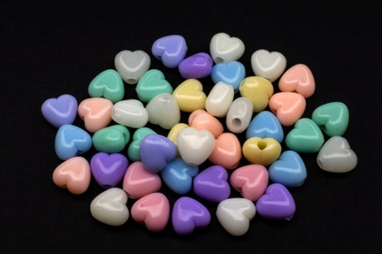 Бусины акриловые Сердце 7х7х5мм, отверстие 1,5мм, ассорти цветов, 540-231, 10г (около 35 шт)