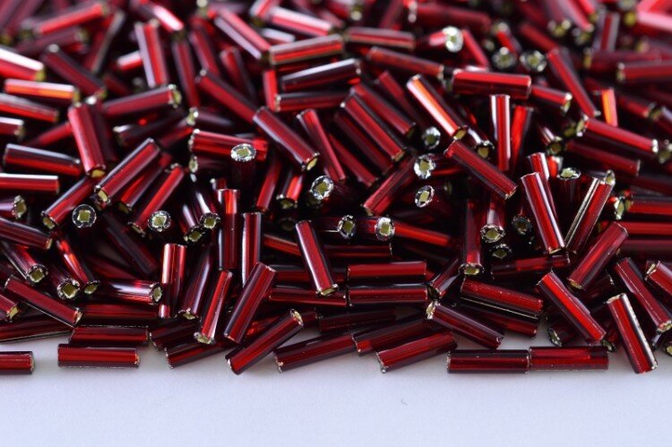 Бисер чешский PRECIOSA стеклярус 97120 7мм бордовый, серебряная линия внутри, 50г