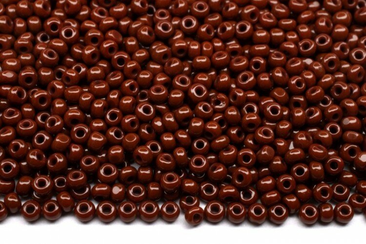 Бисер чешский PRECIOSA Граненый Шарлотта 11/0 13600 коричневый непрозрачный, около 10 грамм