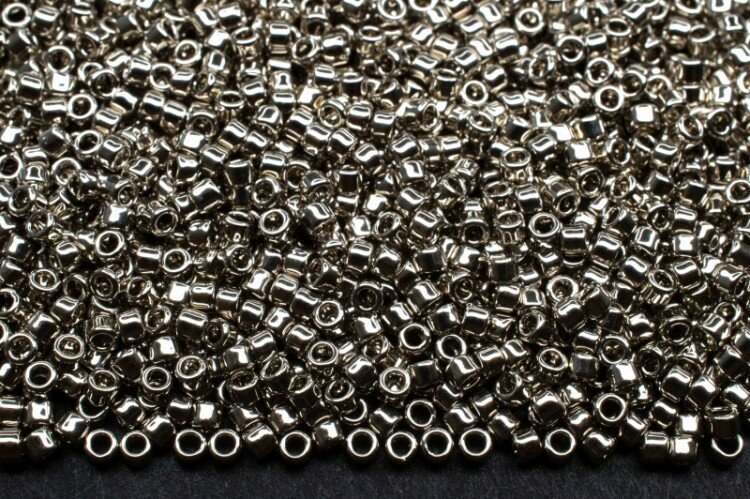 Бисер японский TOHO Treasure цилиндрический 11/0 #0713 олимпийское серебро, 5 грамм