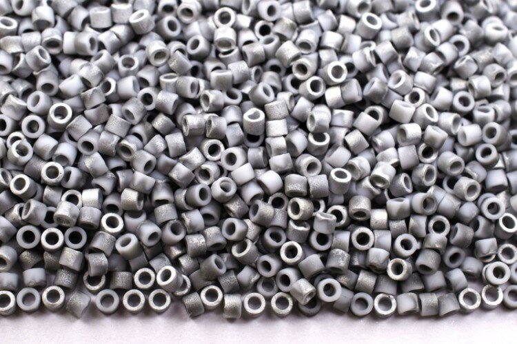 Бисер японский MIYUKI Delica цилиндр 11/0 DB-2204 лабрадор матовый, 5 грамм