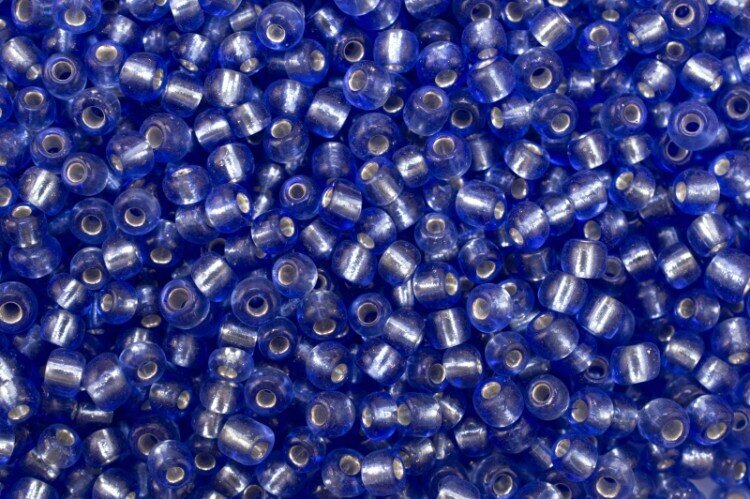 Бисер китайский круглый размер 8/0, цвет 0026 синий, серебряная линия внутри, 450г