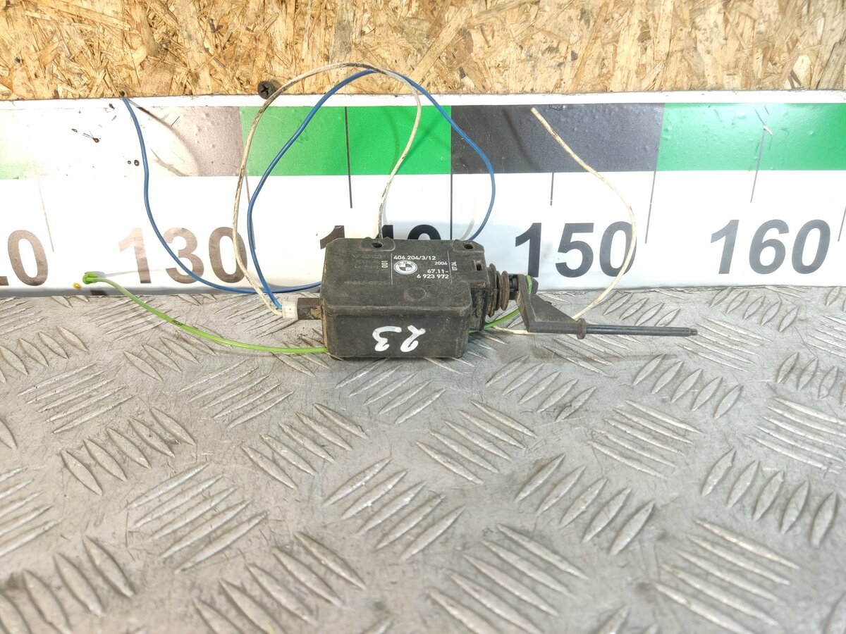 Замок лючка бензобака BMW 7 2001-2008 6923972