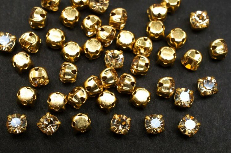 Шатоны Preciosa Maxima 4мм в оправе, цвет crystal DF Hon/gold, 63-063, 10шт