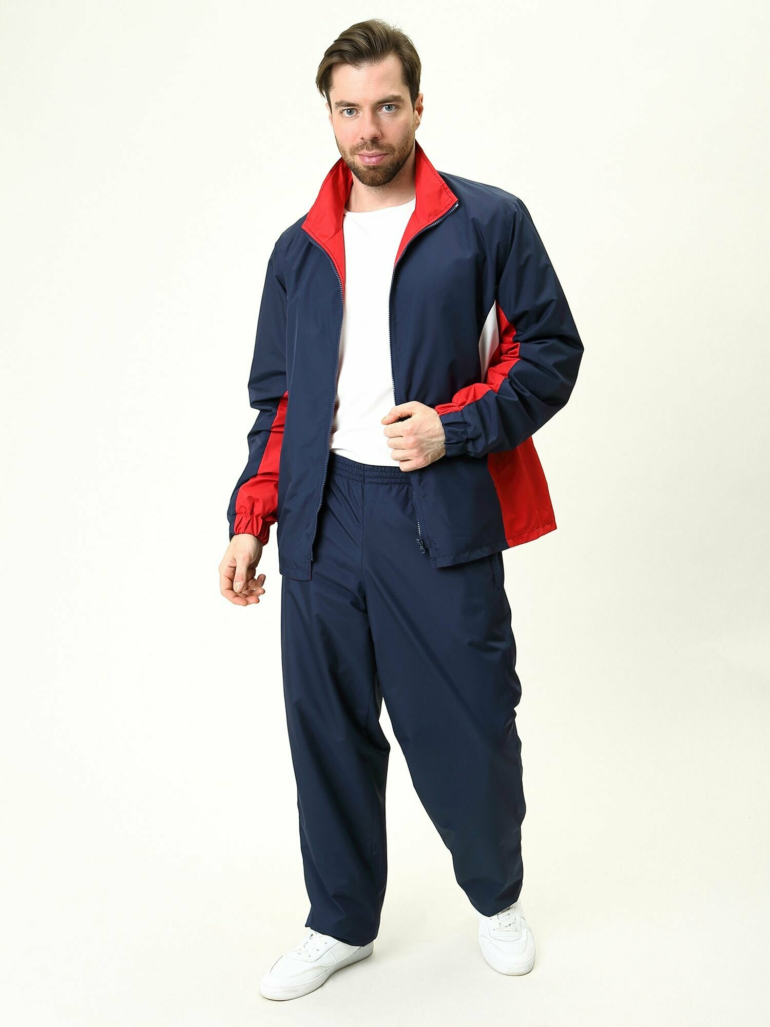 Костюм спортивный