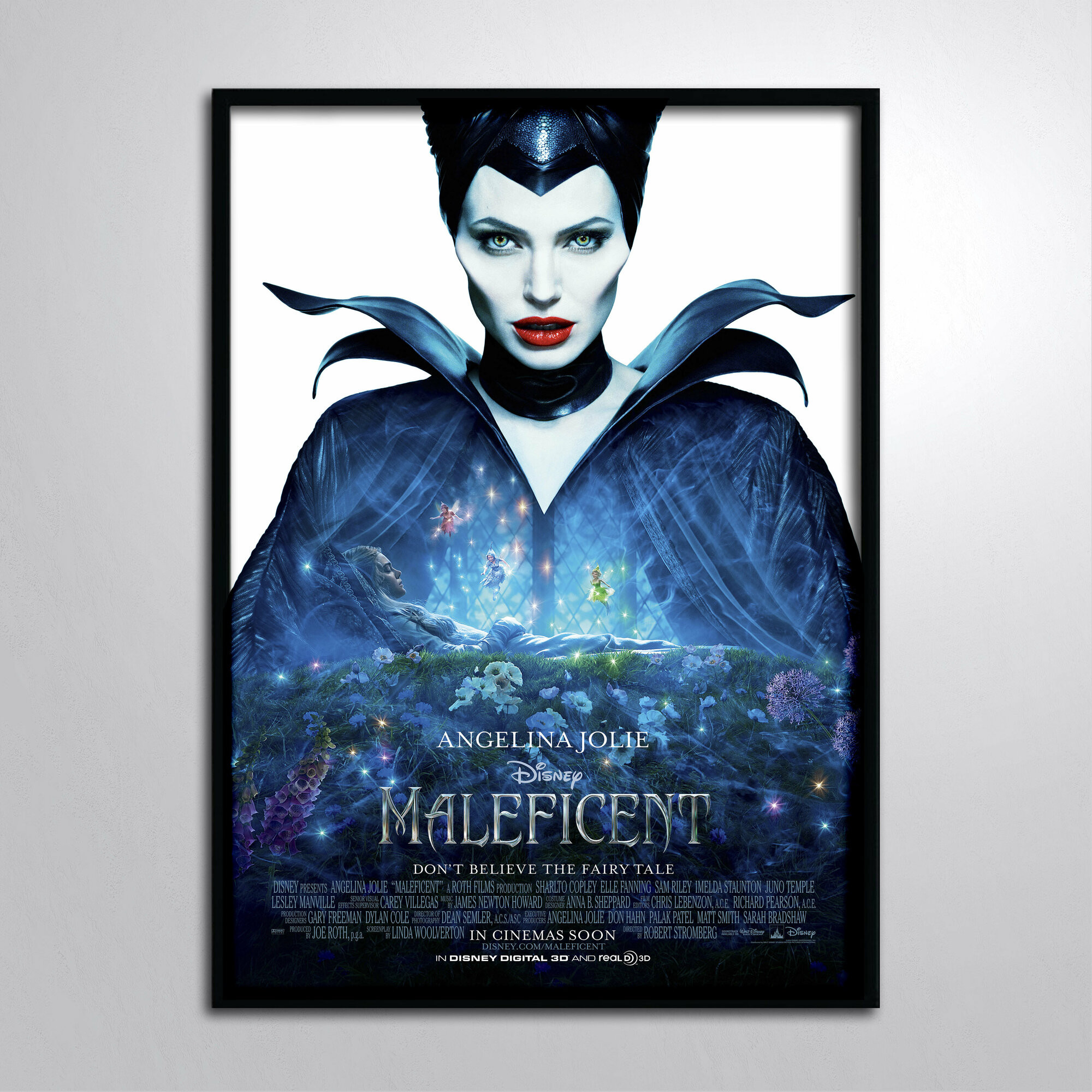 Постер без рамы/Малефисента Анджелина Джоли Эль Фаннинг Официальный Maleficent
