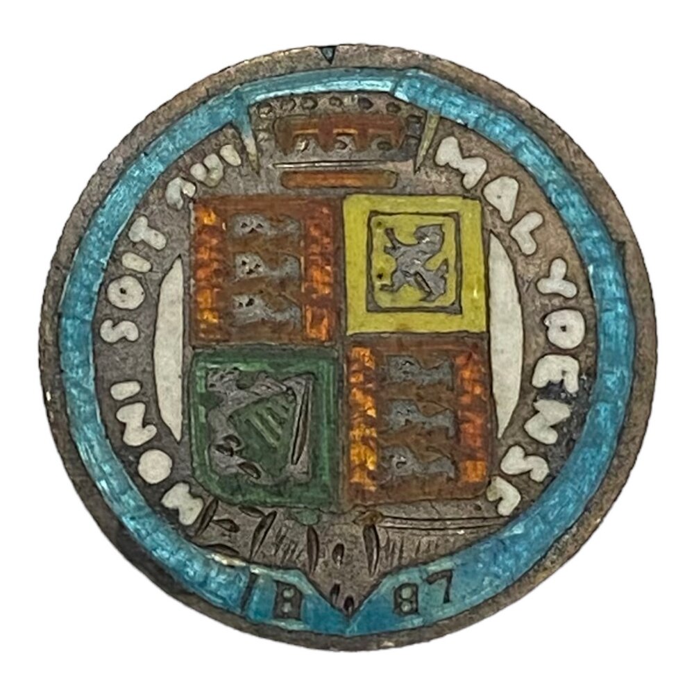 Великобритания 6 пенсов 1887 г. (Honi soit qui mal y pense) (2-й портрет, эмаль, герб на реверсе)