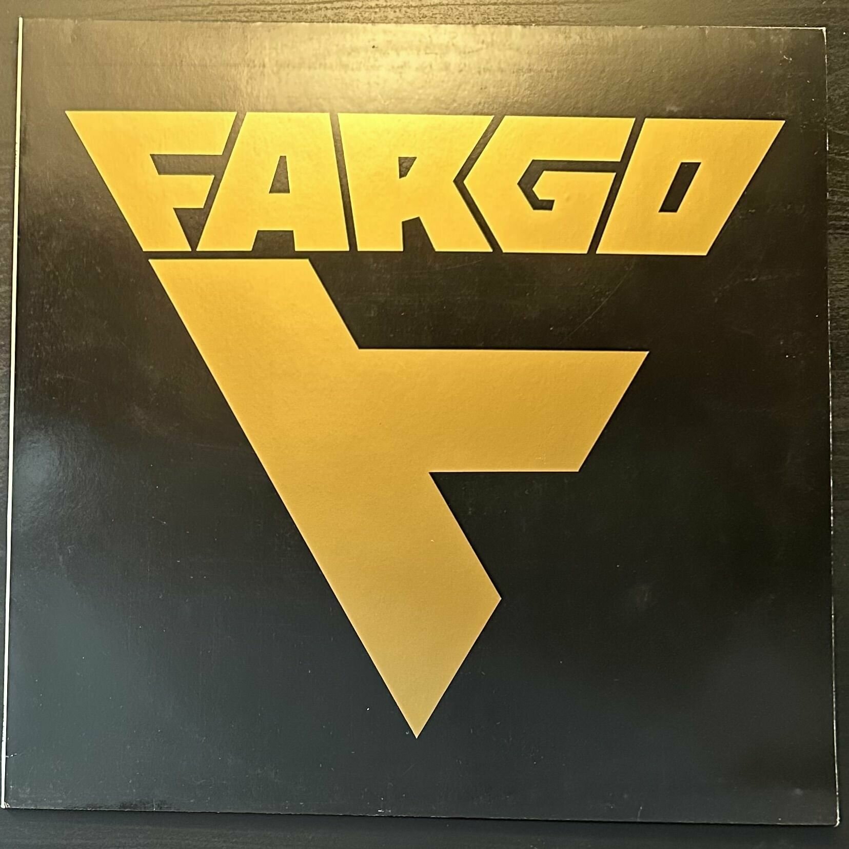 Виниловая пластинка Fargo F (Германия 1982г.)