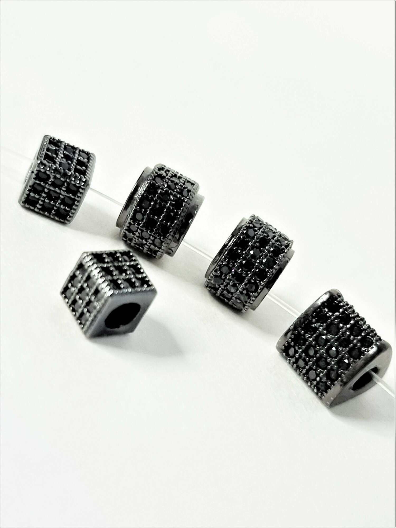 Бусины со стразами. Ювелирные черные. 5шт.