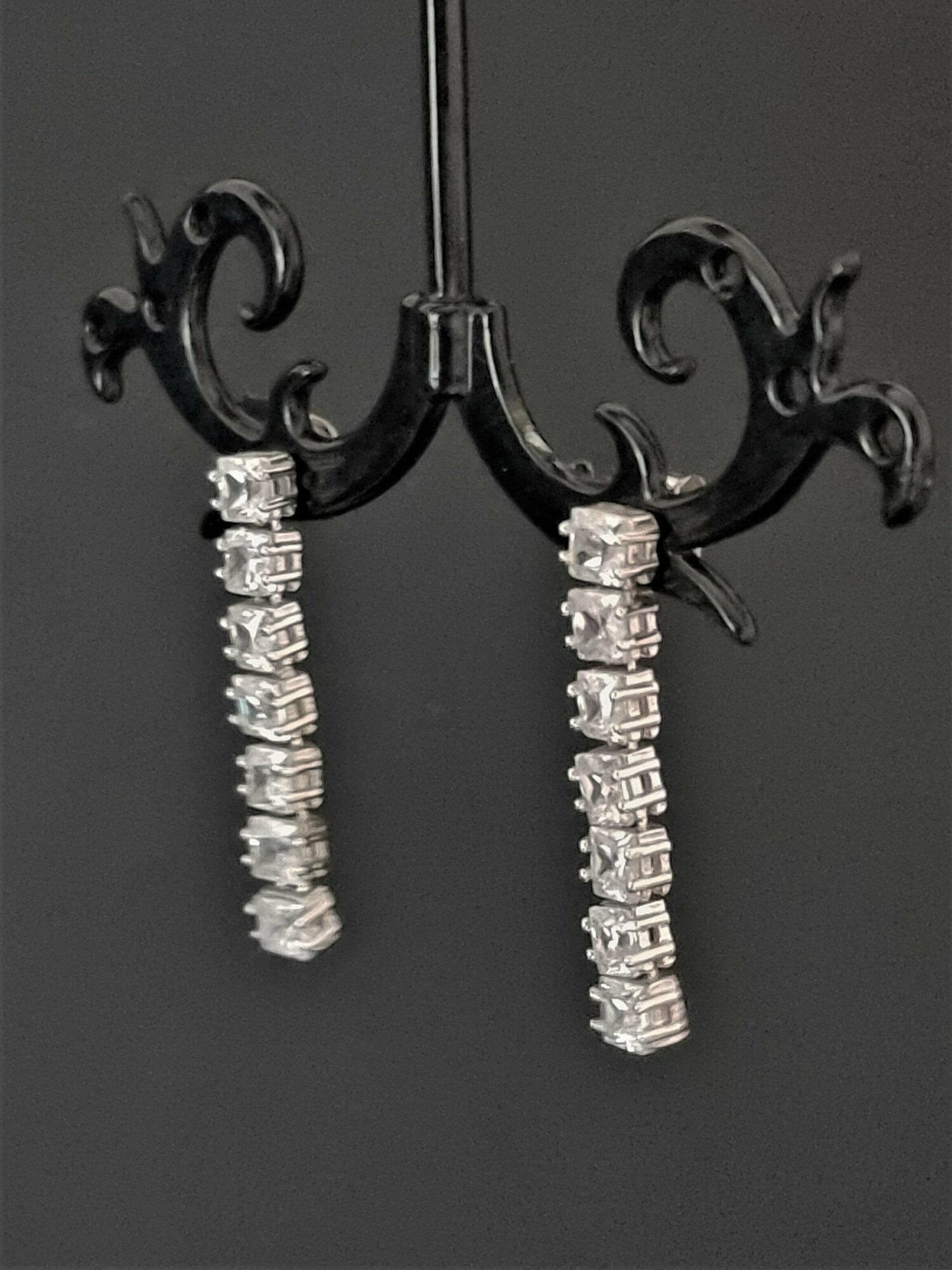 Серьги пусеты, хрусталь