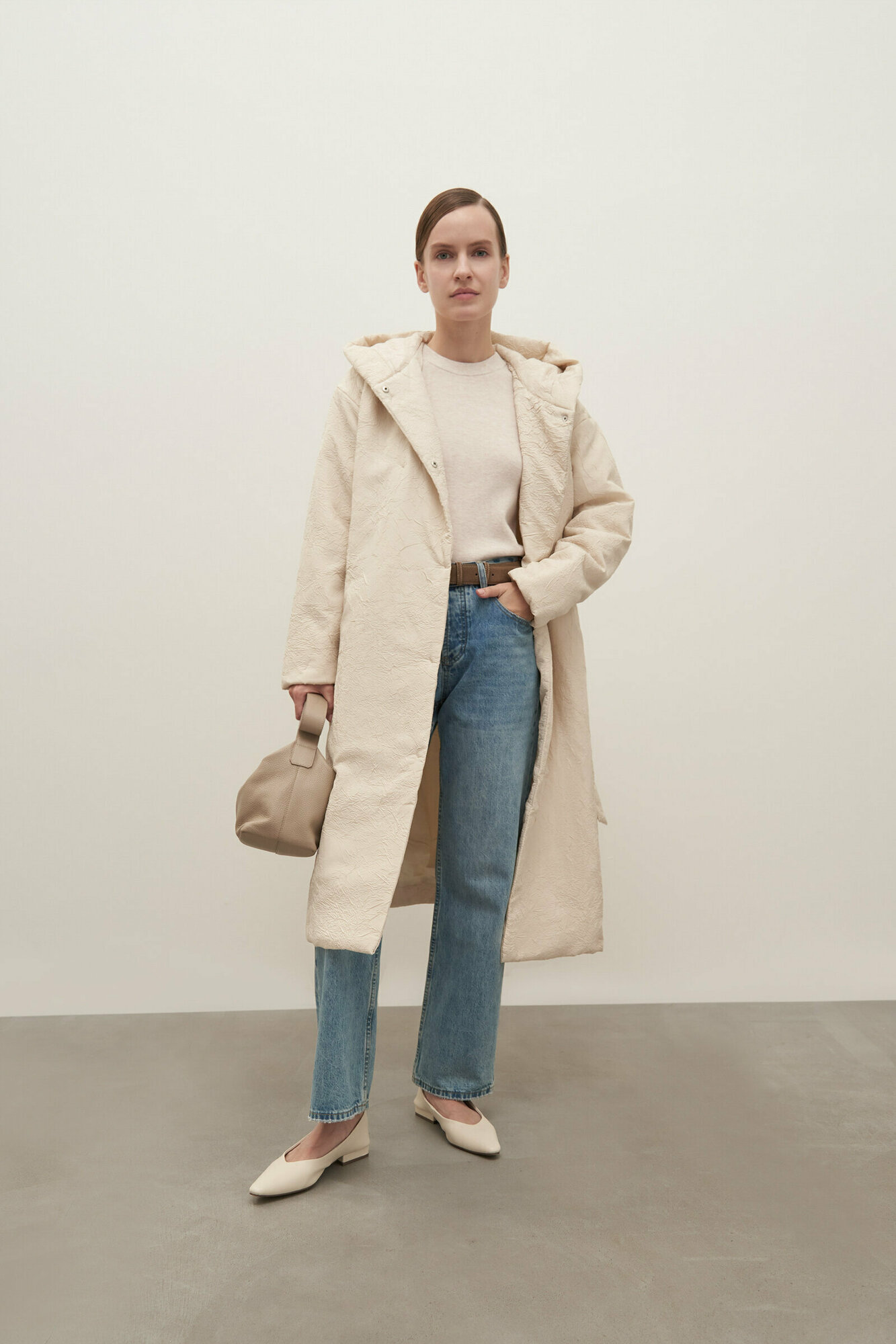 Пальто демисезон с капюшоном