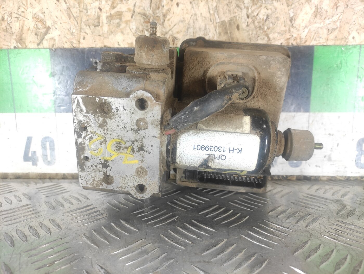 Блок abs насос OPEL Vectra B 13039901