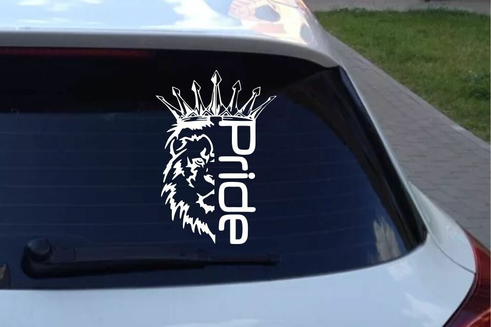 Наклейка на машину Лев Прайд 20х30см