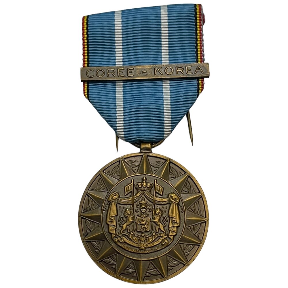 Бельгия, памятная медаль "Зарубежных операций" с планкой Корея 1951-1955 гг.