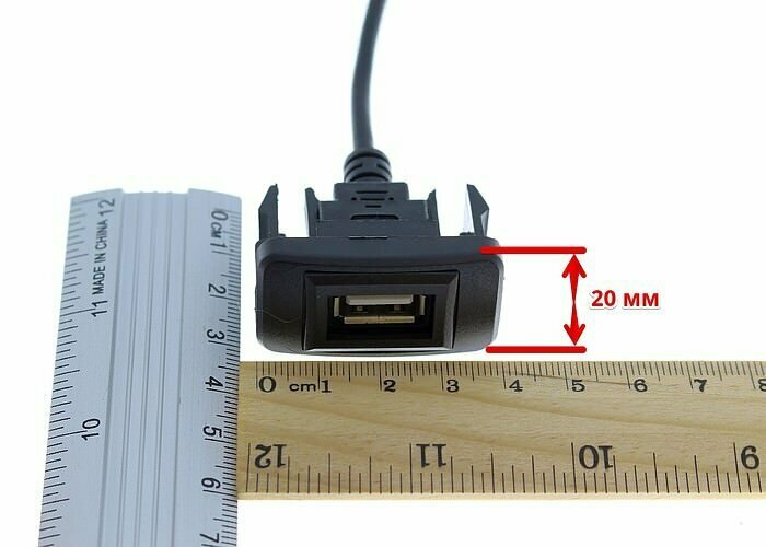 USB разьём в штатную заглушку Toyota