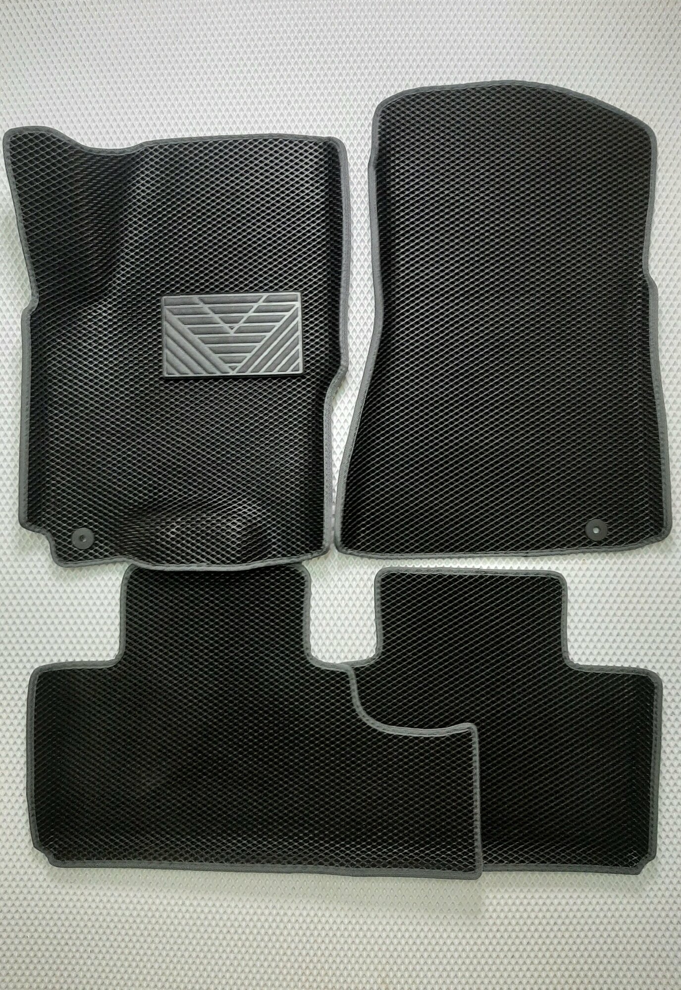 Автомобильные коврики EVA С бортами KIA SPORTAGE II /КИА спортейдж II 2004-2010