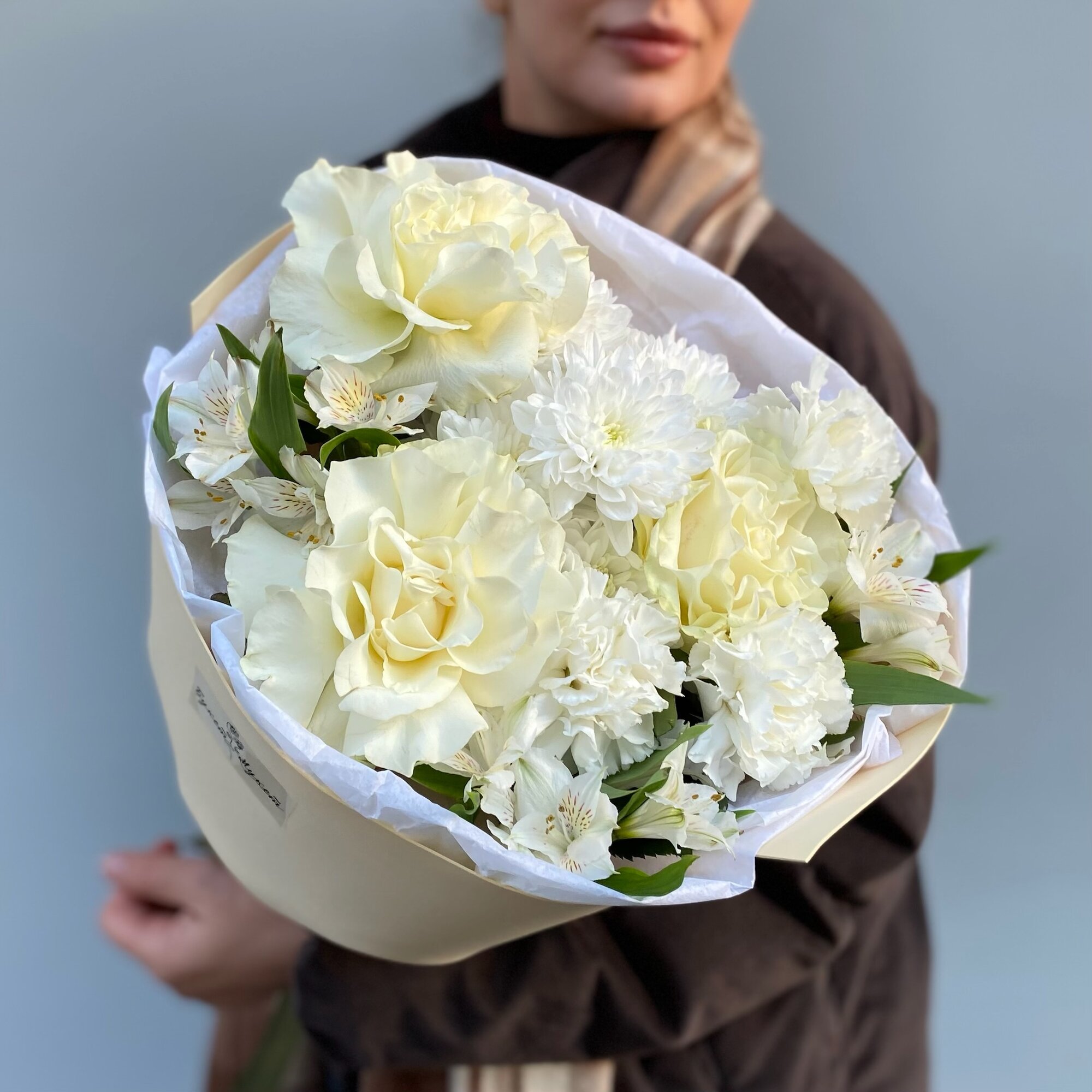 Букет цветов "Подружка невесты" (французская роза, альстромерия, диантусы и хризантема) «Букет-Мукет»