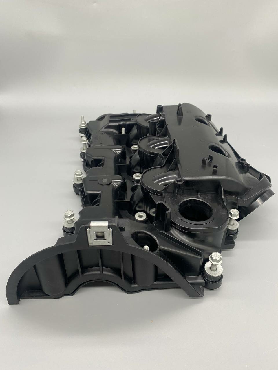 Крышка клапанная LAND ROVER LR116732