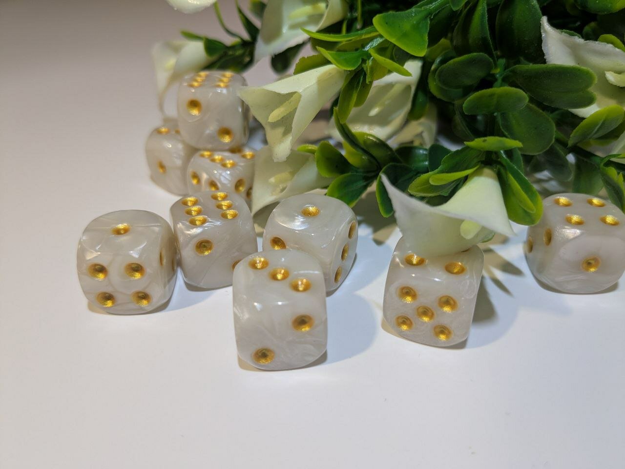 Набор кубиков игральных, дайсы, кости, 10шт, 1.6 х 1.6 см, белые