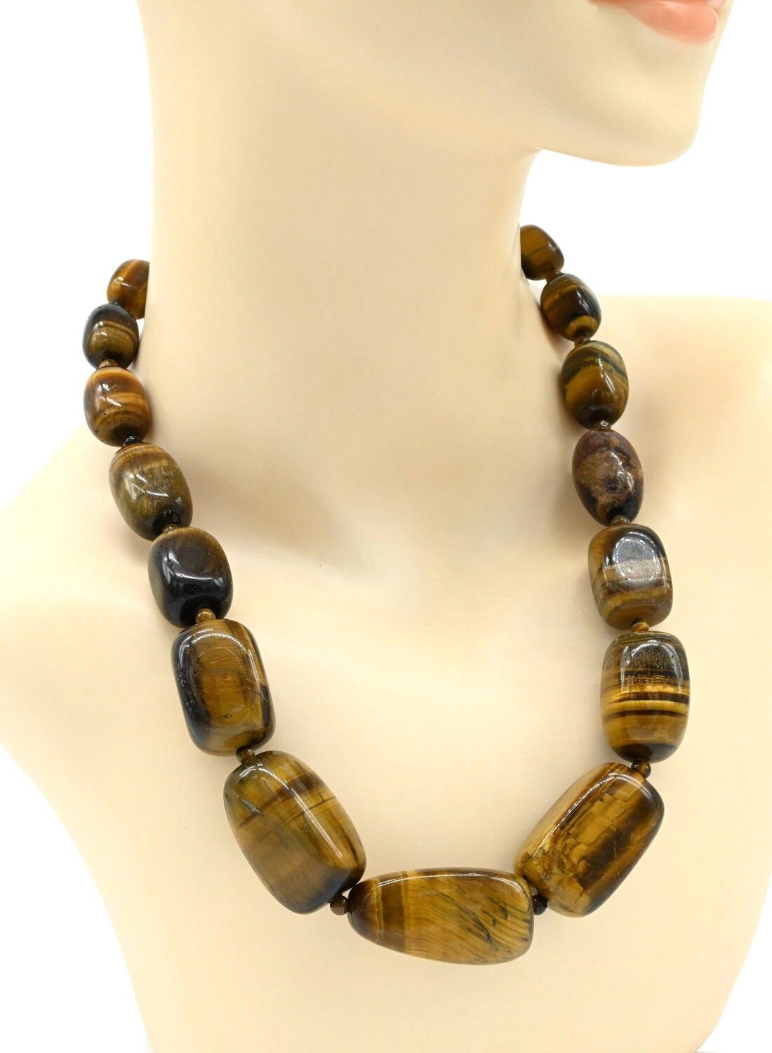 Колье, тигровый глаз