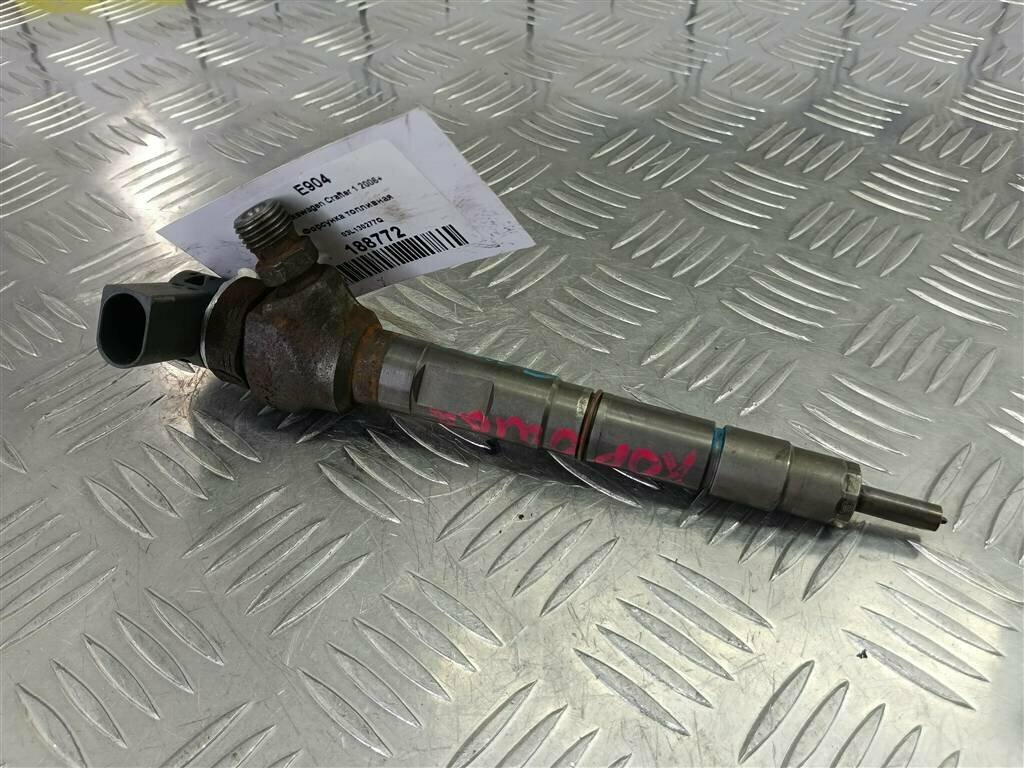 Форсунка топливная Б/У для Volkswagen Crafter I (2006—2011) 03L130277Q