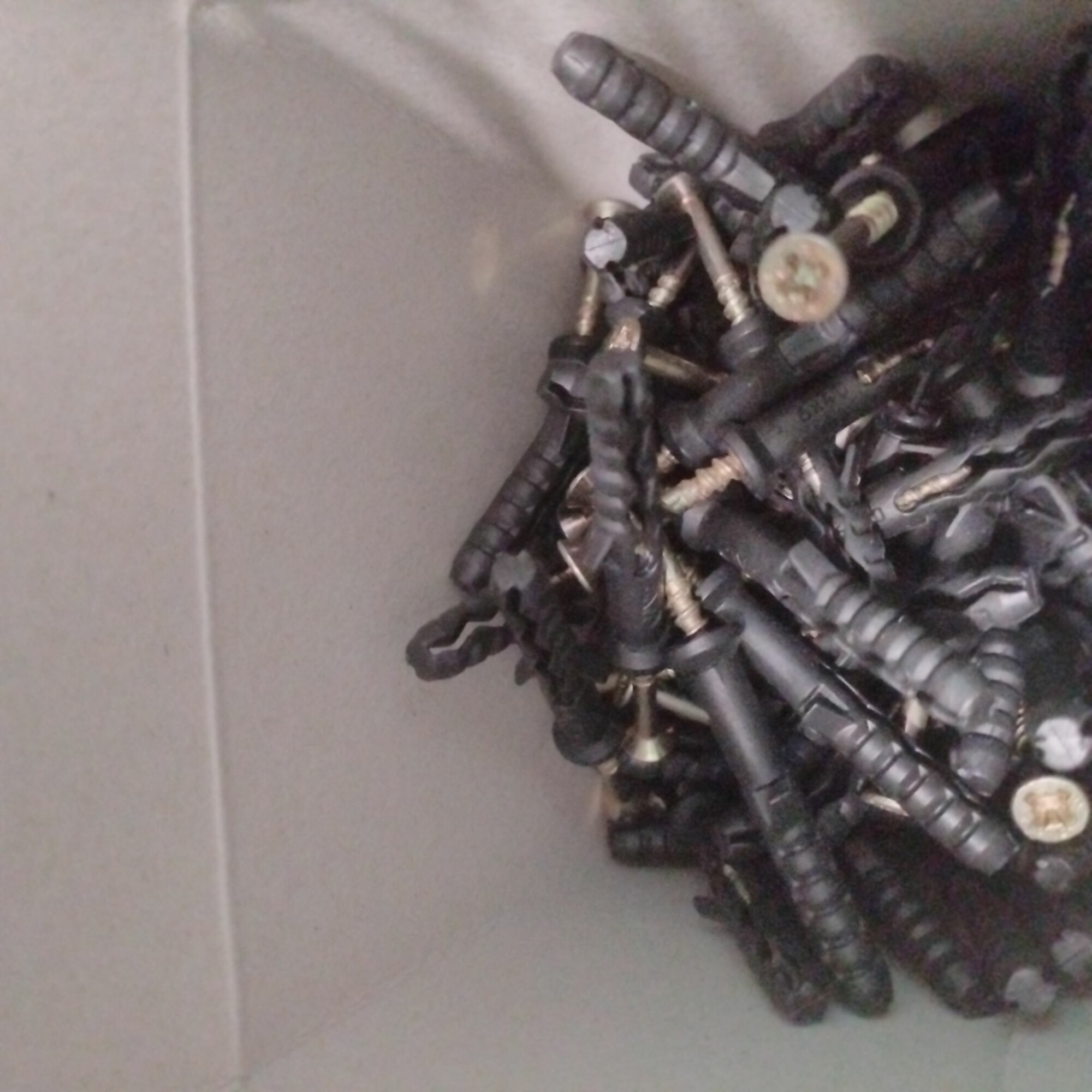 Дюбель с шурупом 6*40,150 штук