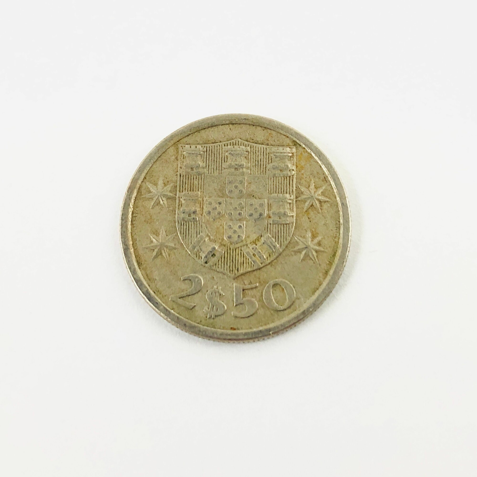 Монета. 2.5 эскудо. Португалия. 1976 год