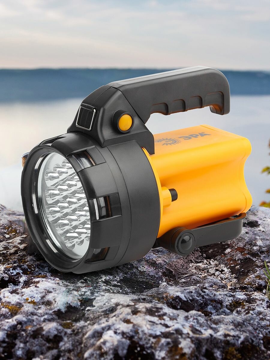 Фонарь-прожектор аккумуляторный Альфа PA-602 19LED литиевый аккум. 3А. ч ЗУ 220В + 12В (инд. упак.) Эра Б0031033