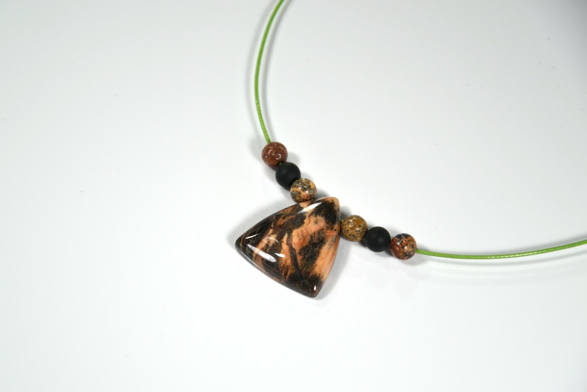 Колье, яшма, агат