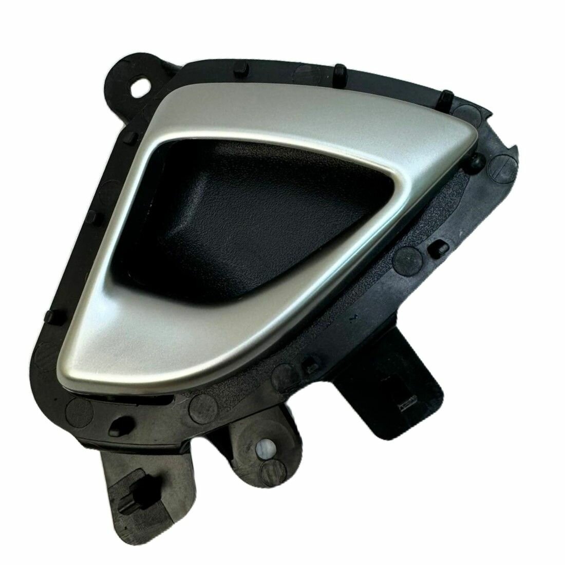 Ручка двери задняя левая Серебристая ВАЗ LADA 2190 Гранта Granta FL арт.2190-8450104473 FL