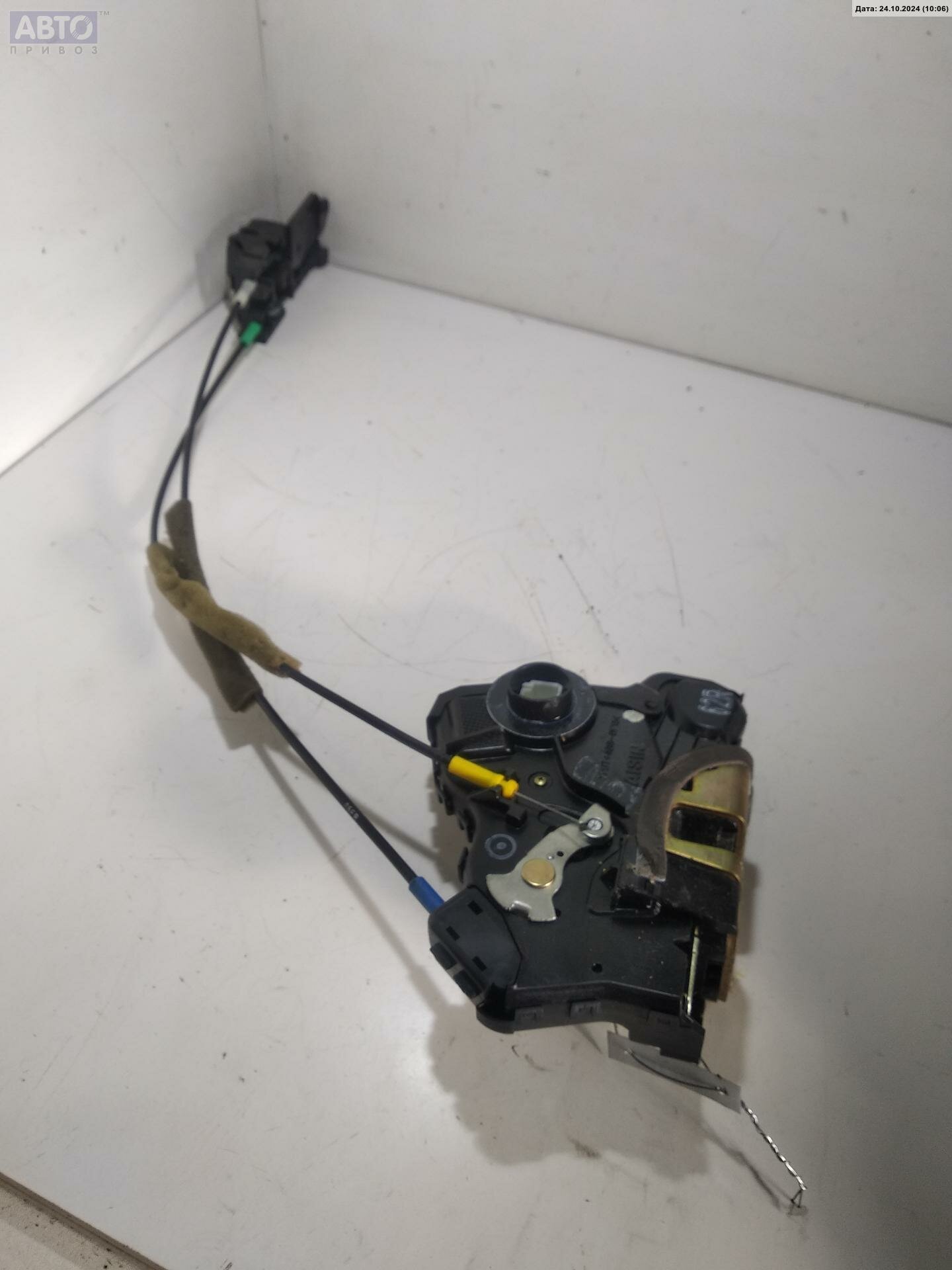 Замок двери передней правой Toyota Corolla (2002-2007)