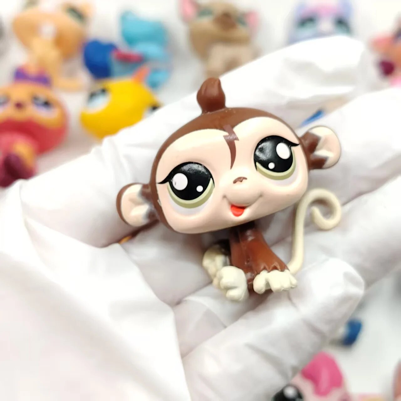 Коллекционная фигурка LPS Pets, бежевый, doll K