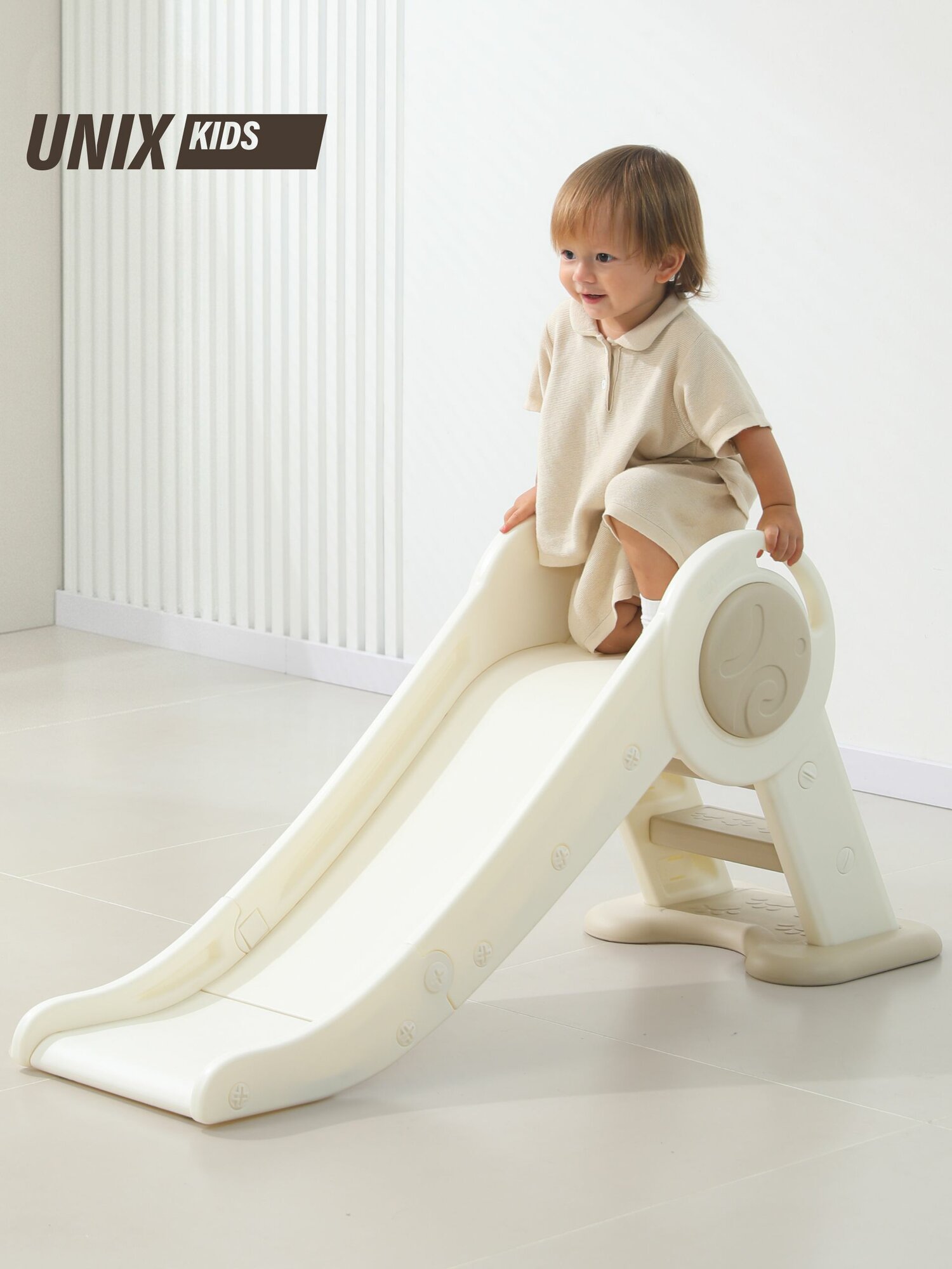 Горка детская для катания со спуском 100 см UNIX Kids Baby Small / Малыш из пластика, для улицы и дома, для пластиковых манежей, бежевый