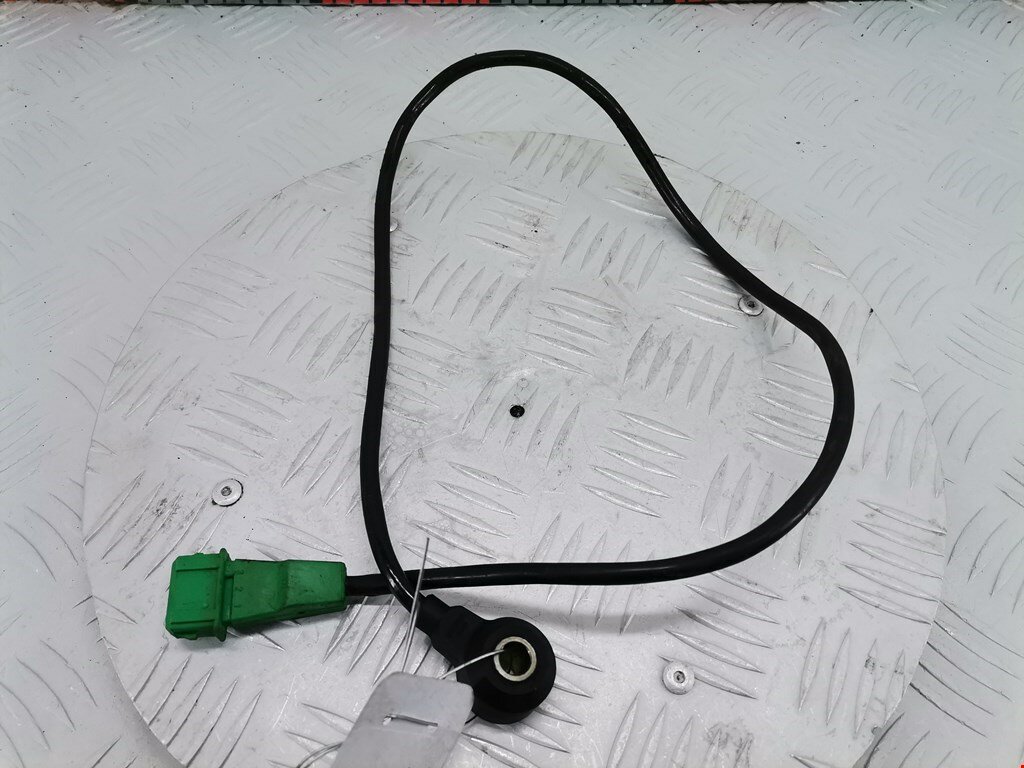 Датчик детонации Audi A4 B5 054905377H арт. 1652361