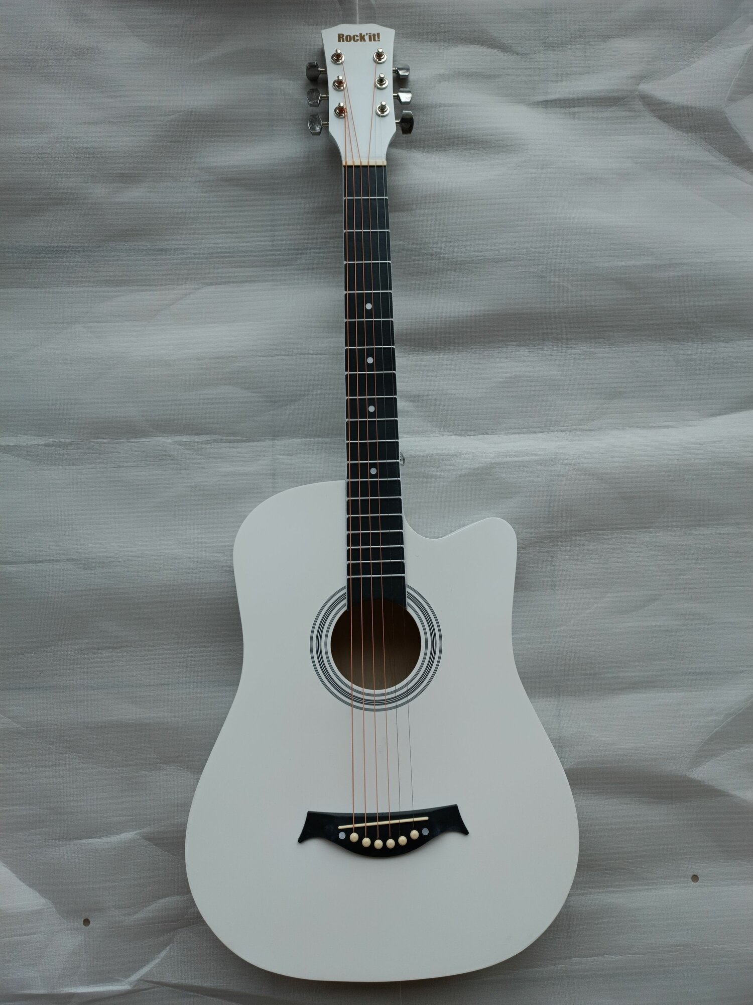 Акустическая классическая гитара Rock'it! (38 дюймов) 6 струн белая